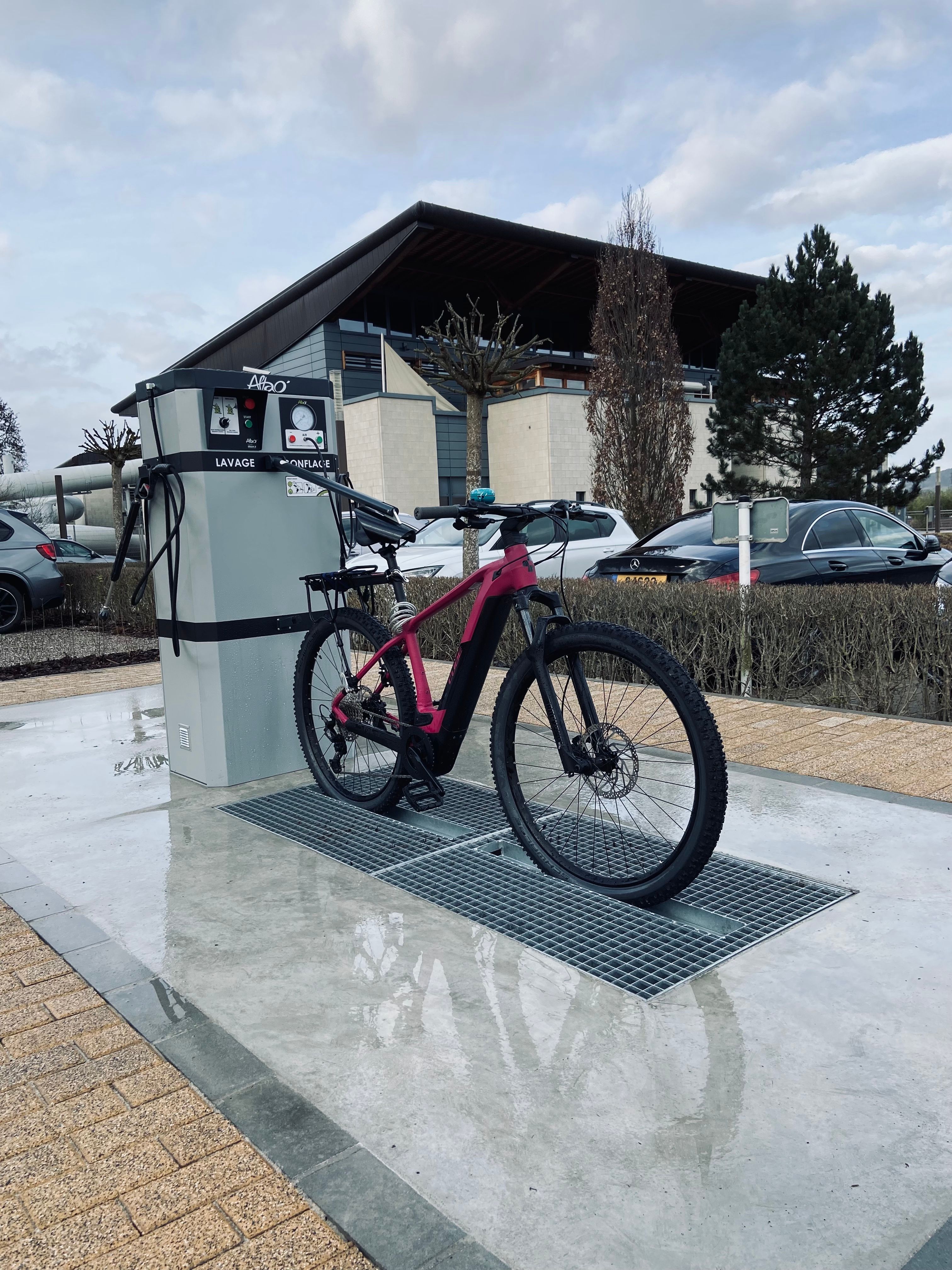 Bike service station Mersch - Visit Luxembourg